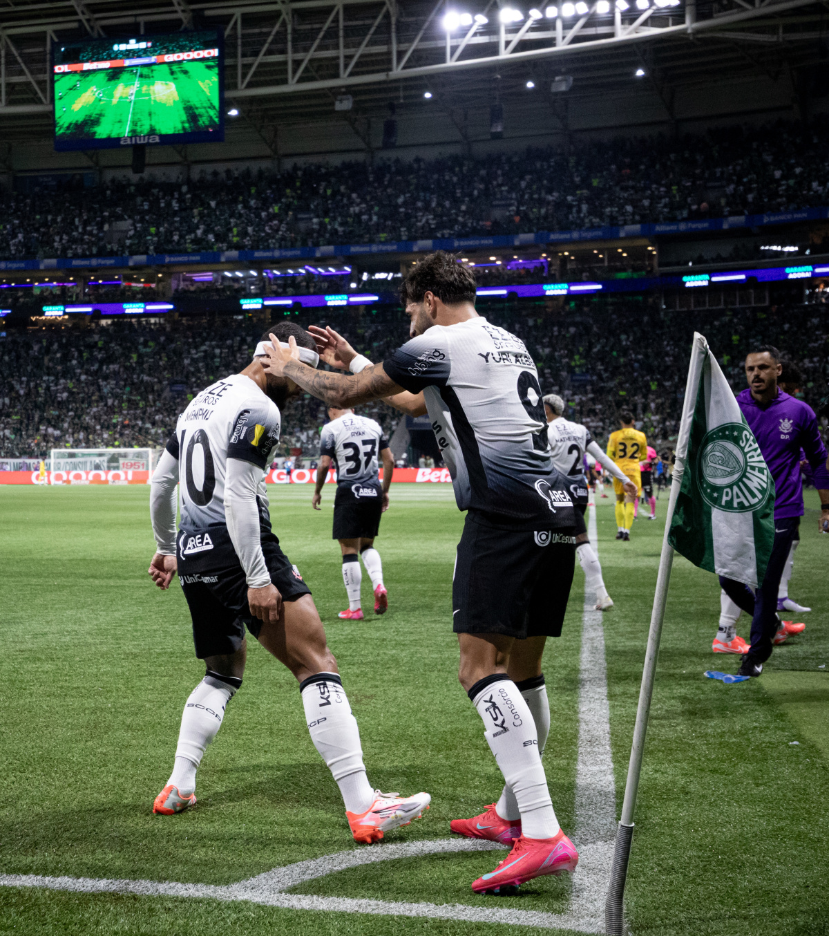 Corinthians vence o Palmeiras com gol de Yuri Alberto e leva vantagem ...