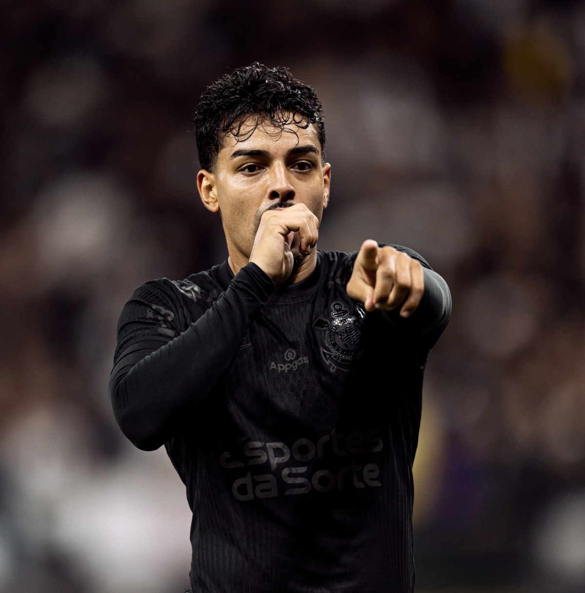 Corinthians vence o Vasco sem dificuldades em noite de gols anulados ...