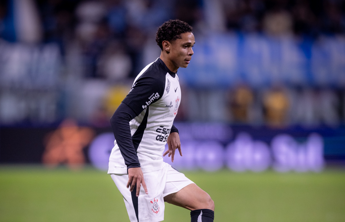 Corinthians arranca empate contra o Grêmio em noite de pintura de Breno Bidon