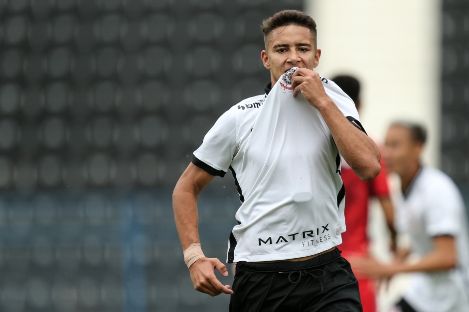 Ex-Corinthians relembra saída polêmica e imbróglio com o Timão em ...