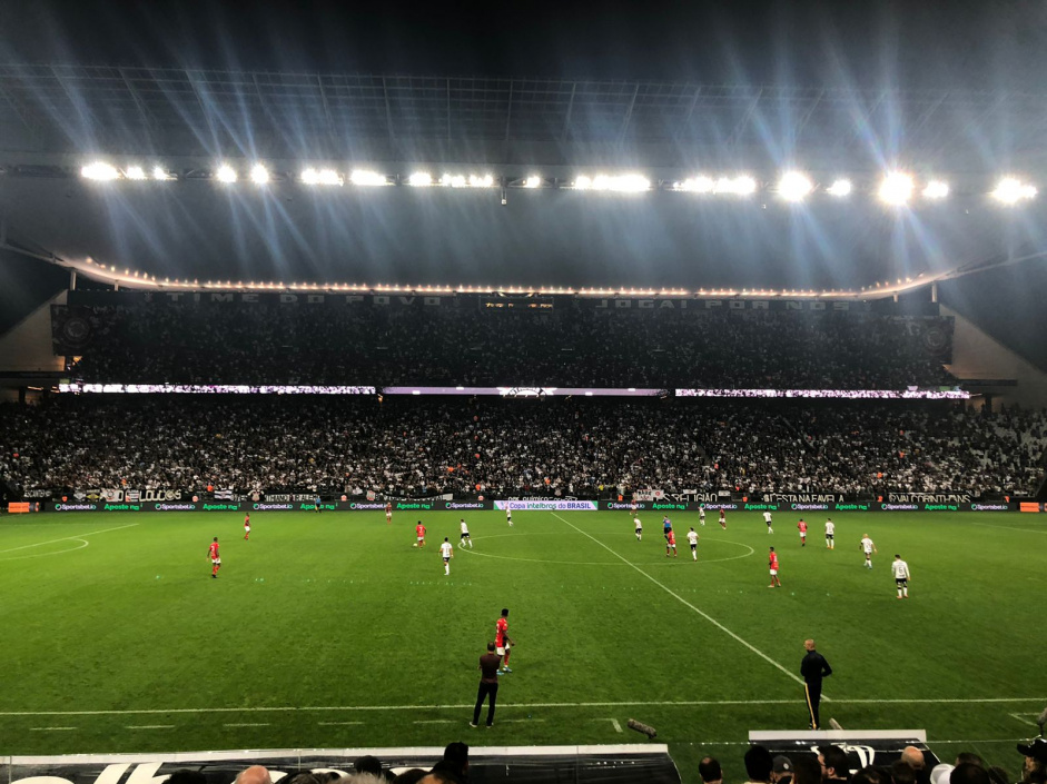 Como é assistir aos jogos do Corinthians de cada um dos setores da Neo ...