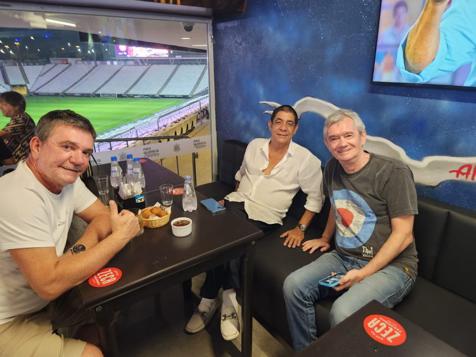 Bar do Zeca Pagodinho é inaugurado no estádio do Corinthians; veja fotos