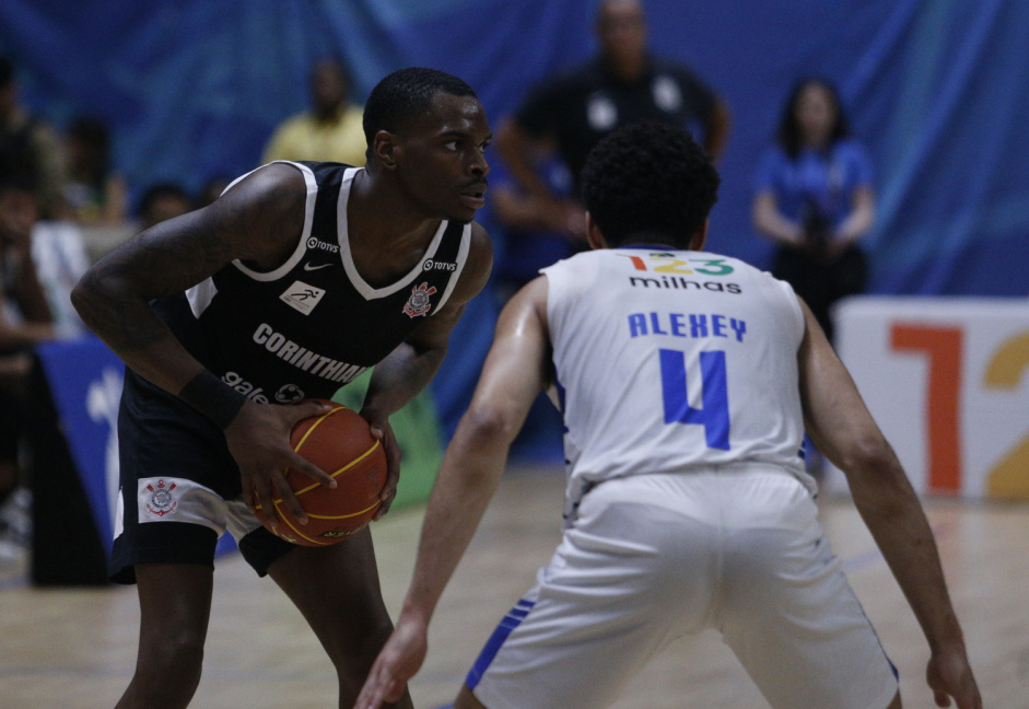 Ala do Corinthians faz a maior pontuação da história da Copa Super 8