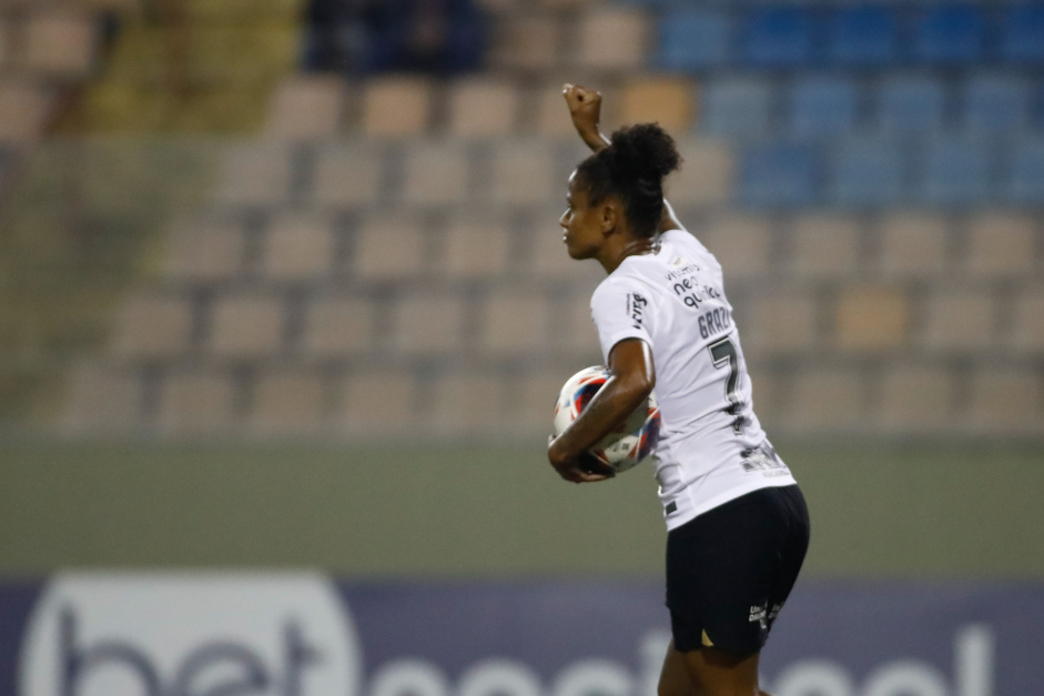 Grazi chega ao 250º gol no Paulistão e fica a um de igualar marca ...