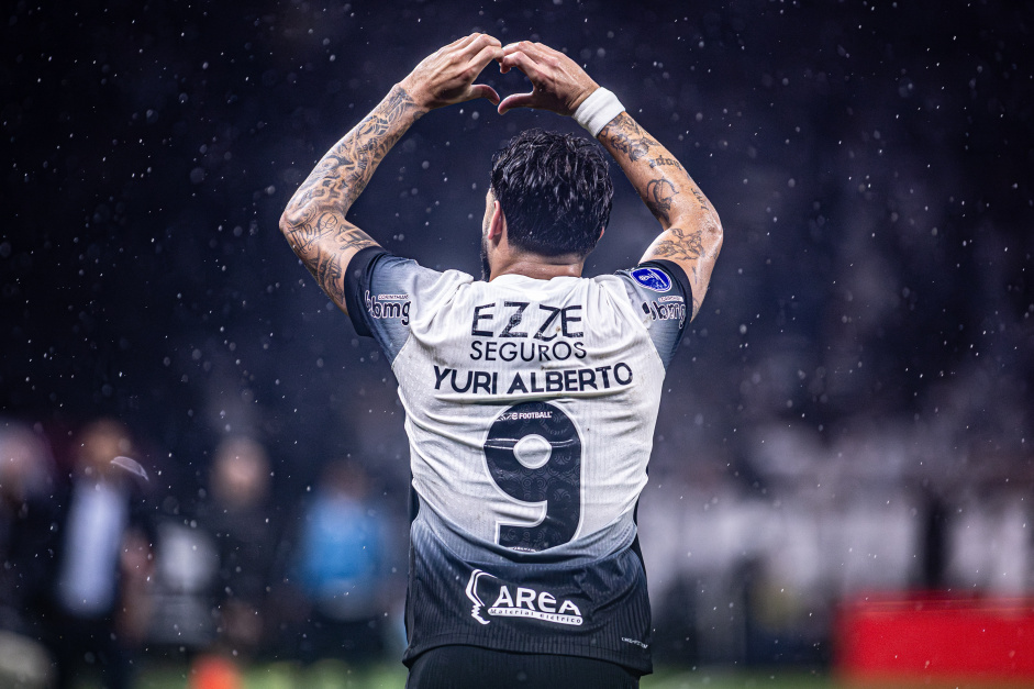 Yuri Alberto termina 2024 em patamar de ídolos do Corinthians em média de gols; compare