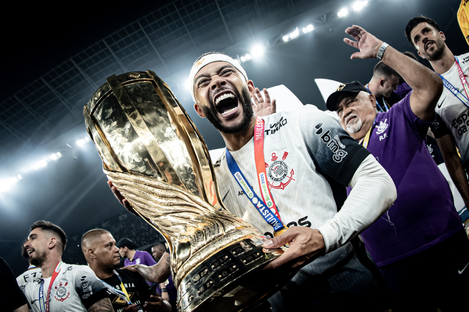 Memphis Depay garante bolada milionária com título do Corinthians do ...