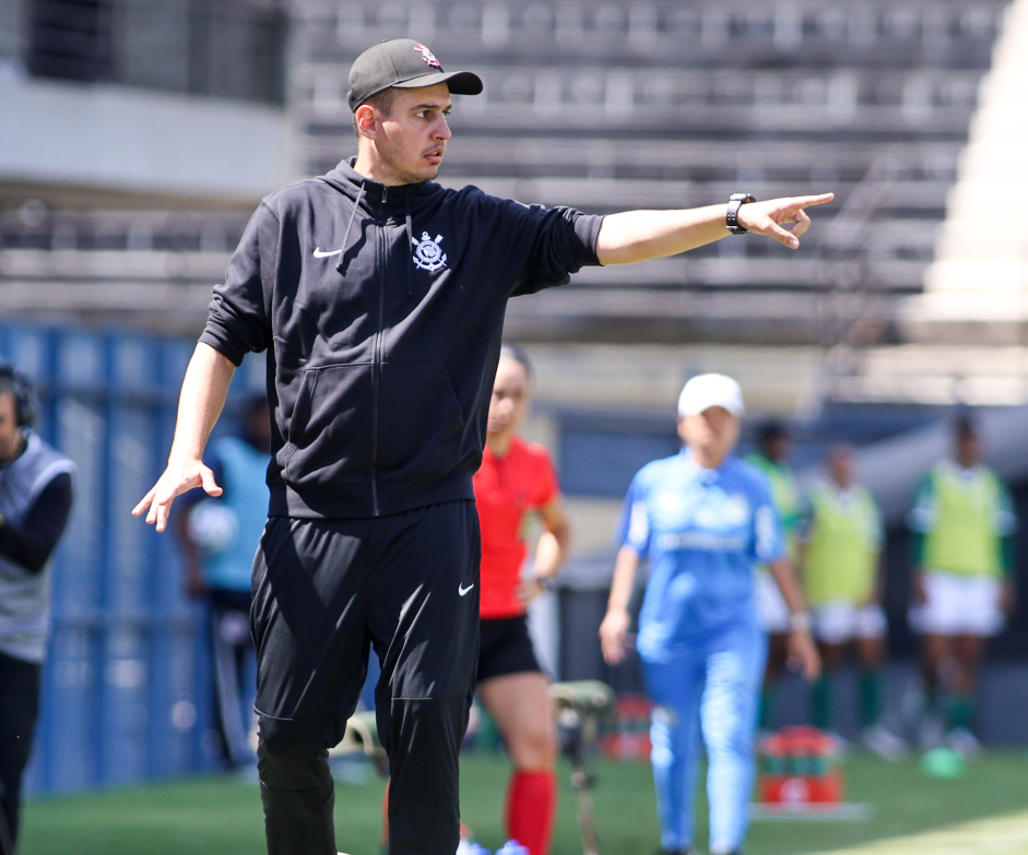 Lucas Piccinato fala sobre críticas da torcida e faz análise do ...