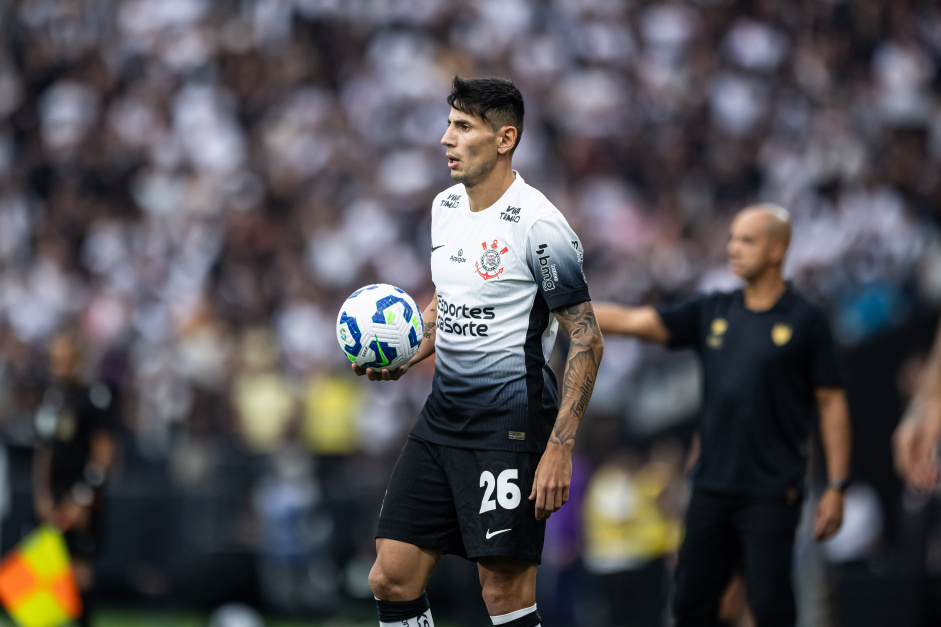 Lateral vira desfalque no Corinthians para duelo diante do Internacional