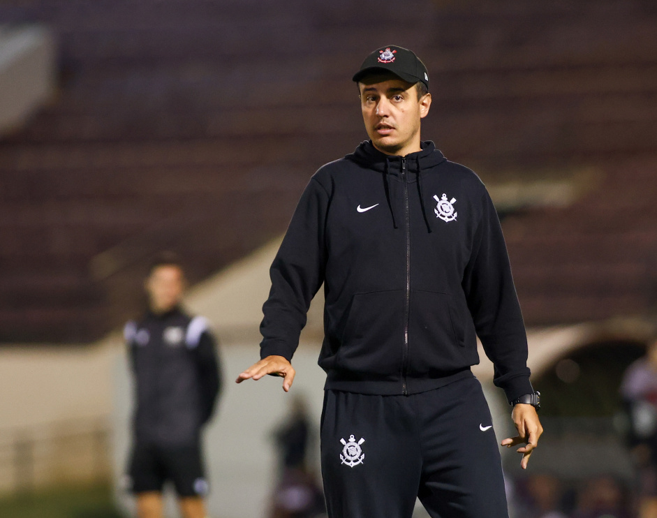 Piccinato analisa possíveis reforços no Corinthians e elogia elenco ...