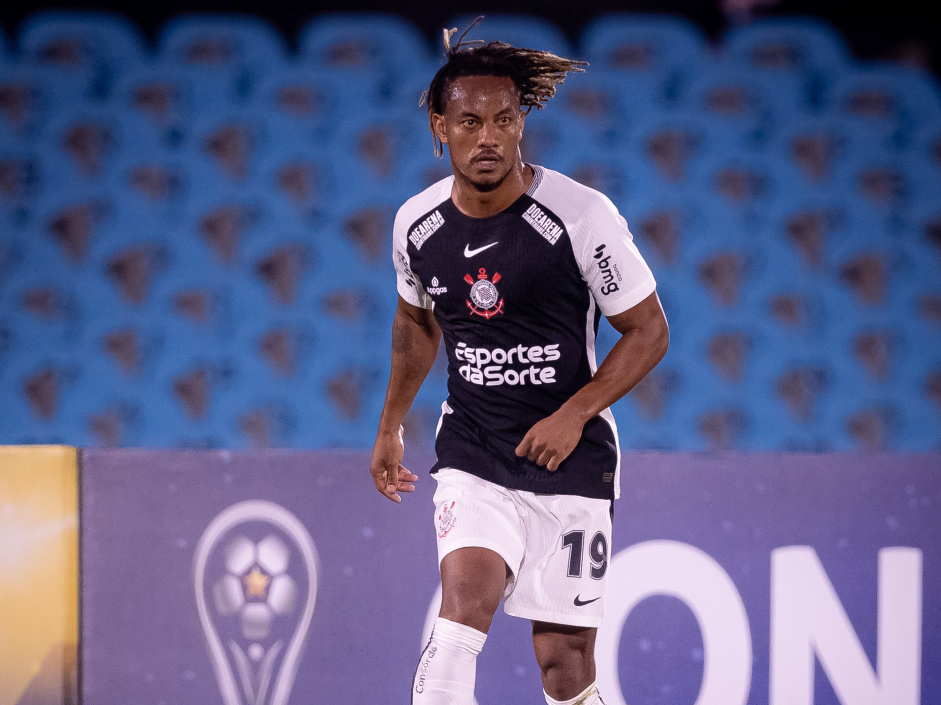 Dorival explica escolha de Carrillo pela ponta e revela expectativas ...