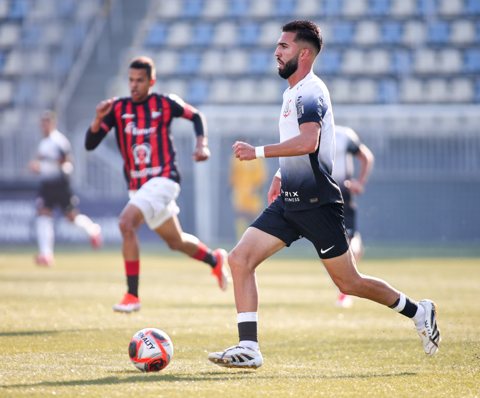 Corinthians acerta rescisão com meia luso-canadense do Sub-20 e mantém ...