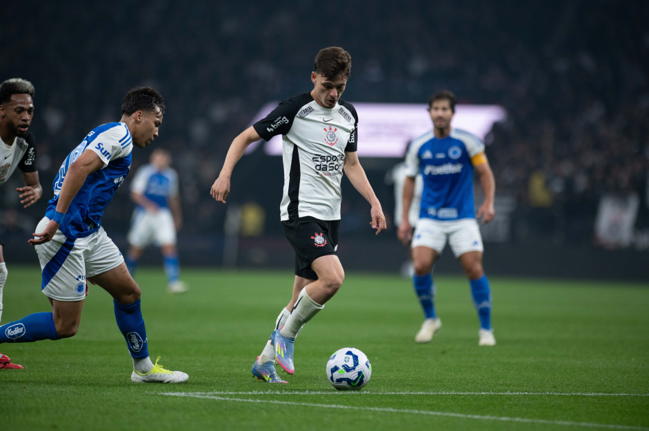 Dorival explica posicionamento de Breno Bidon e revela preferências no ...