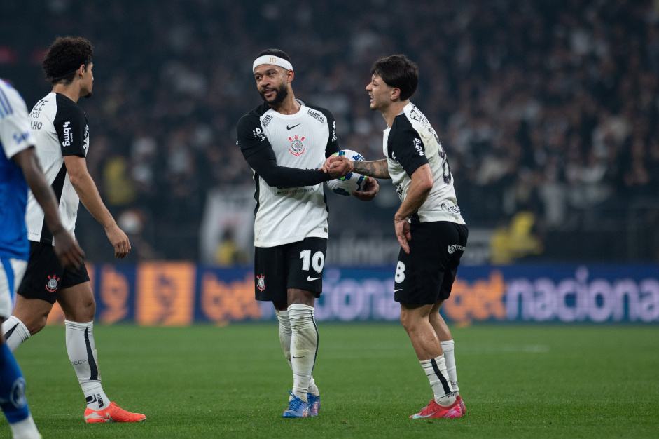 Corinthians terá três desfalques para jogo contra o Red Bull Bragantino