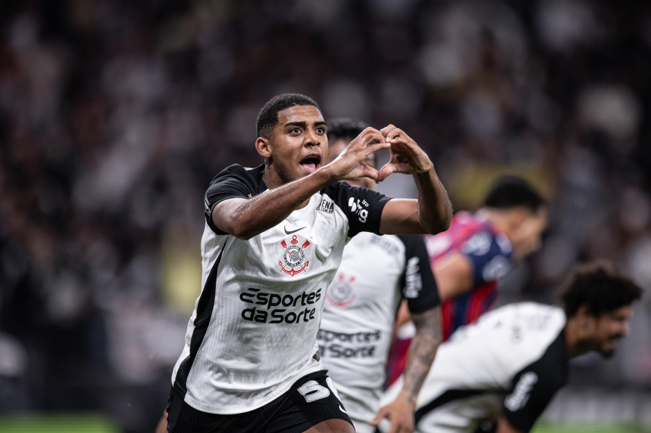 Corinthians apresenta proposta de renovação para Gui Negão