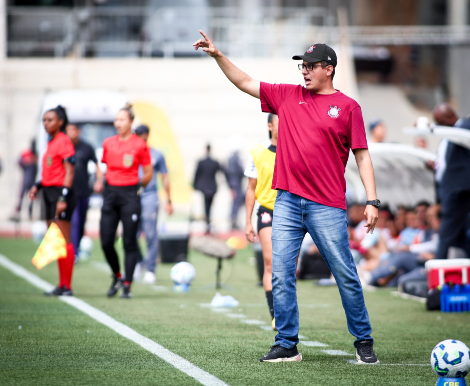 Técnico do Corinthians fala sobre mudanças e valoriza vantagem sobre o ...