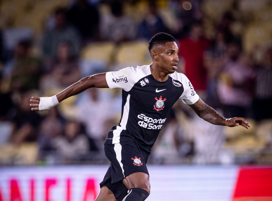 Vitinho elogia adaptação rápida ao Corinthians e não descarta atuar ...