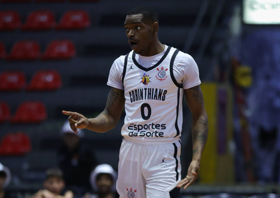 Corinthians faz último quarto impecável e vence o Pato Basquete pelo NBB