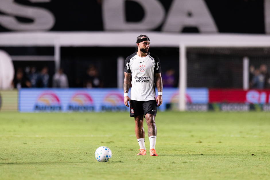 Memphis Depay estreia pelo Corinthians em 2026 durante derrota pelo ...